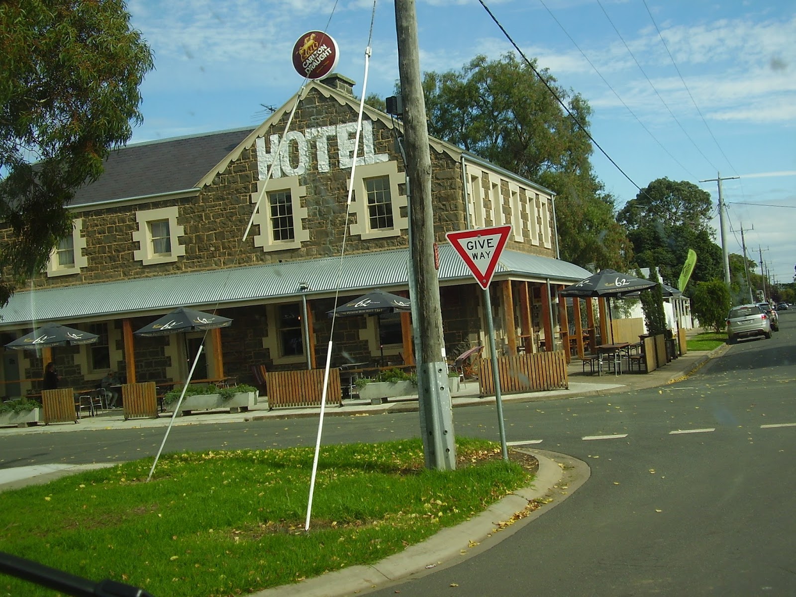 Helen Woodall: Freelance Editing: Helen heads to the desert