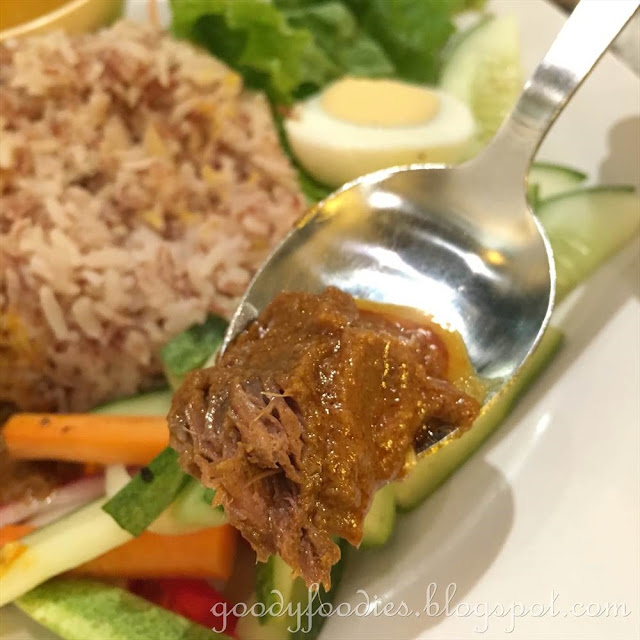 GoodyFoodies: Upeh, The Gardens Mall, KL - Authentic Malay cuisine