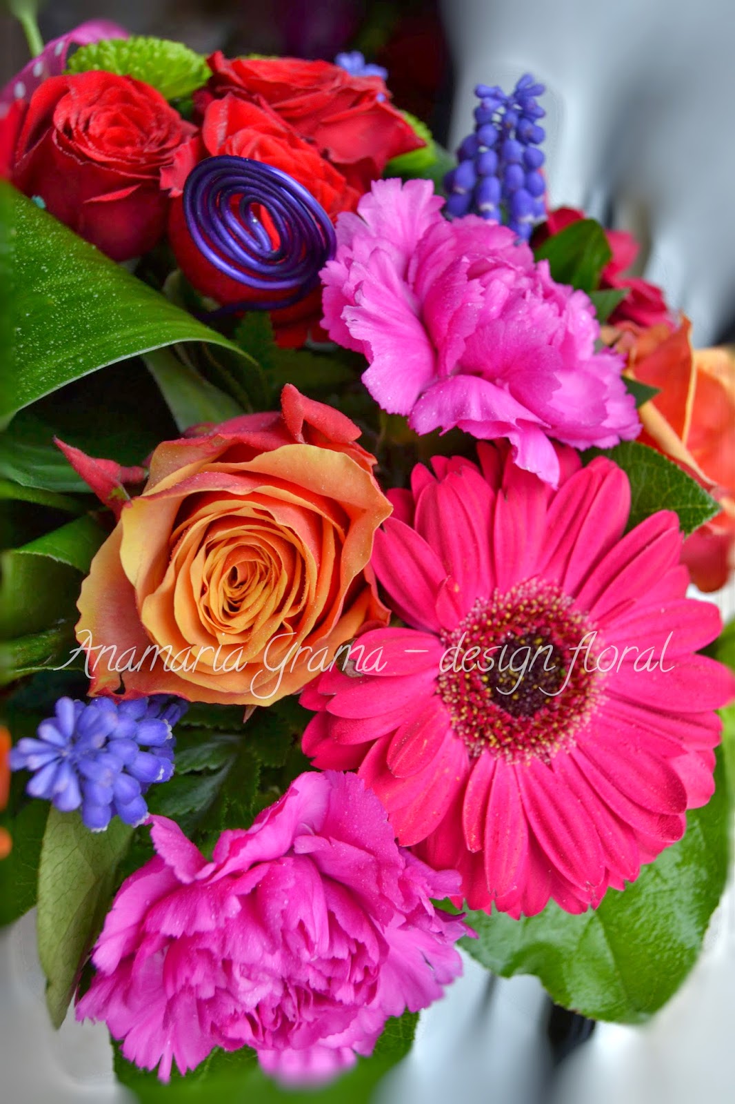 Anamaria Grama - design floral: Aranjament floral cu trandafiri ...