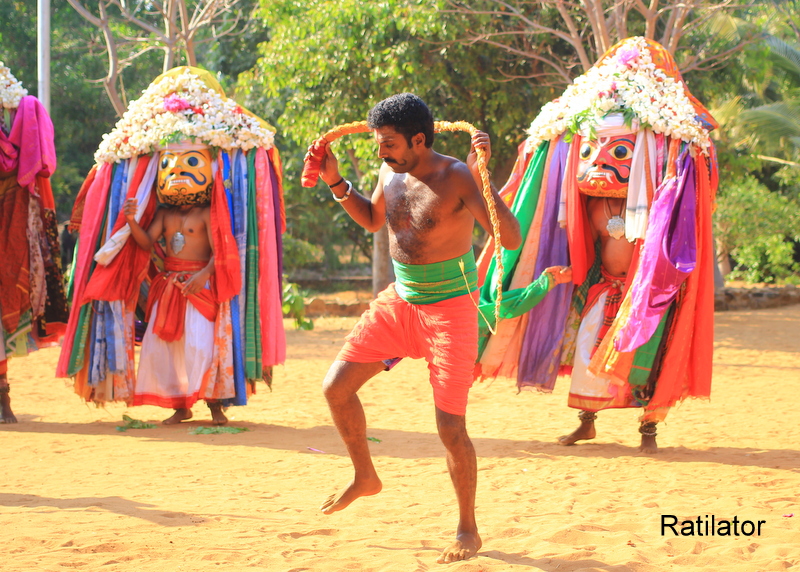 Somana Kunitha - A Folk Dance Celebrating Spirits and Village Deity