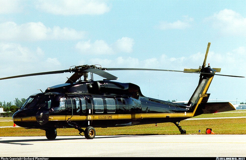 aviation craft: US CUSTOM SIKORSKY UH -60A BLACKHAWK (S-70 A )