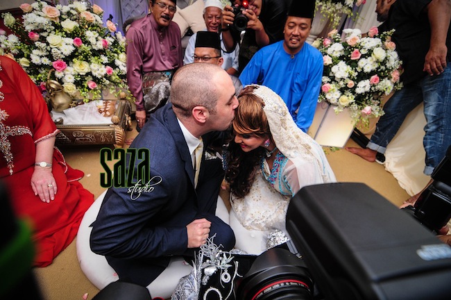 [photo] Pernikahan Betty Benafe Dan Bruce Dargus | macam macam ada