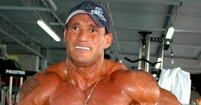 world bodybuilders pictures: french polinesian bodybuilder oscar dextar