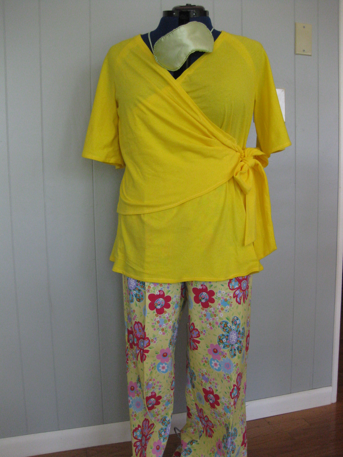 Simplicity 2369, McCall's 5248: PJ's!