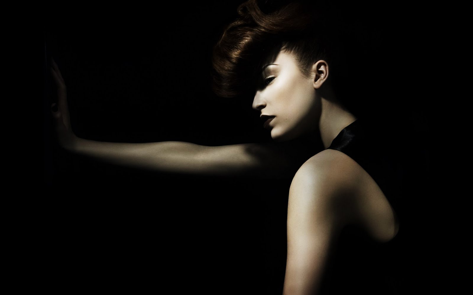 Desktop Wallpapers: Girls,Hot And Sexy Wallpapers Set 35