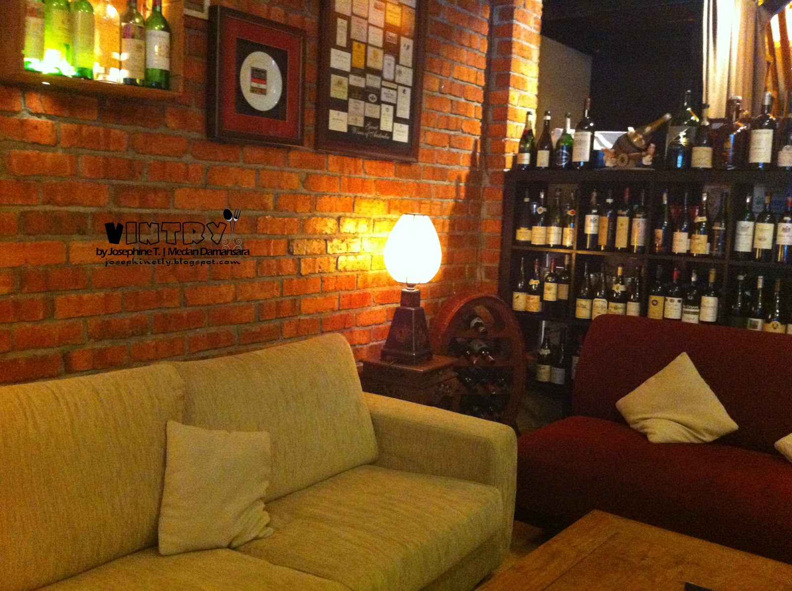 JosephineTang.com: Vintry, Medan Damansara