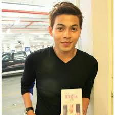 My Life's Journey: Biodata Izzue Islam