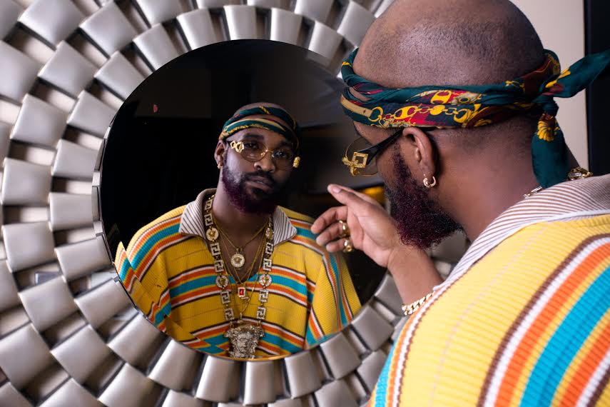 Kach releases new promo pictures