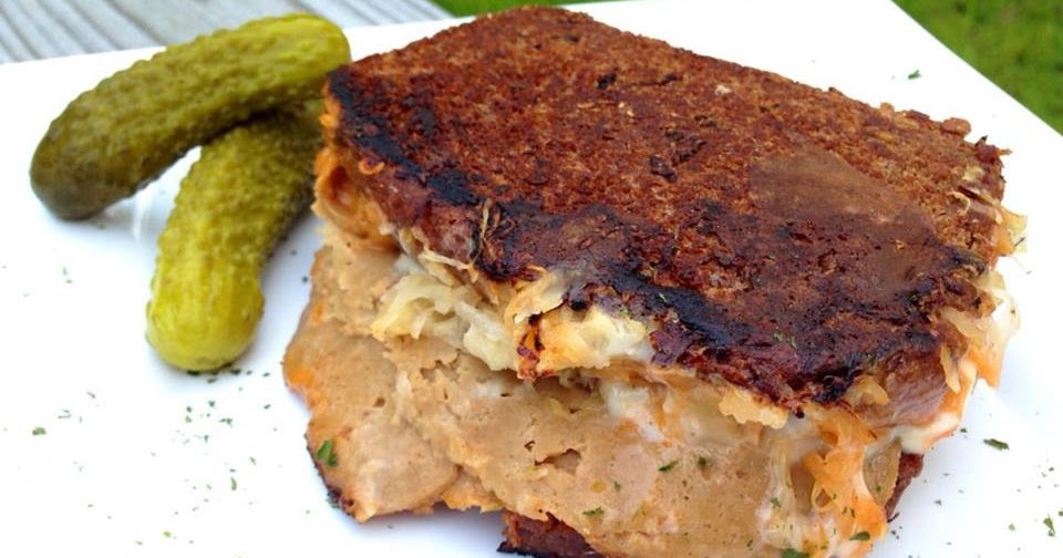 The Comforting Vegan : Homemade Vegan Dark Rye Bread