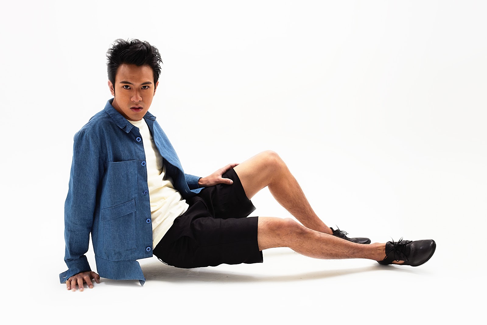 德易誌 Dazzle: 顏 毓麟 Yan Yu-Lin