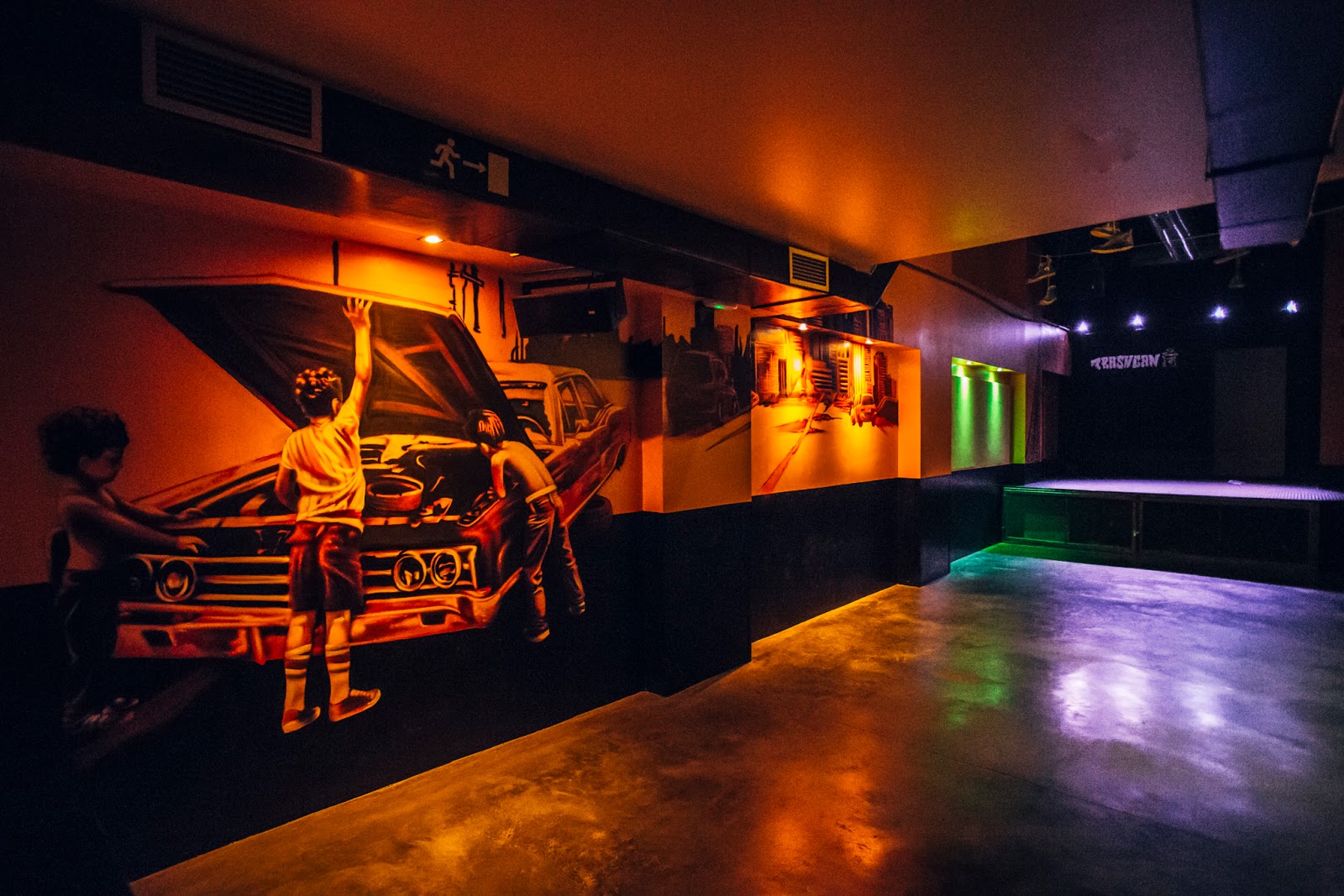 Desorden Graff: Trashcan Music Club.