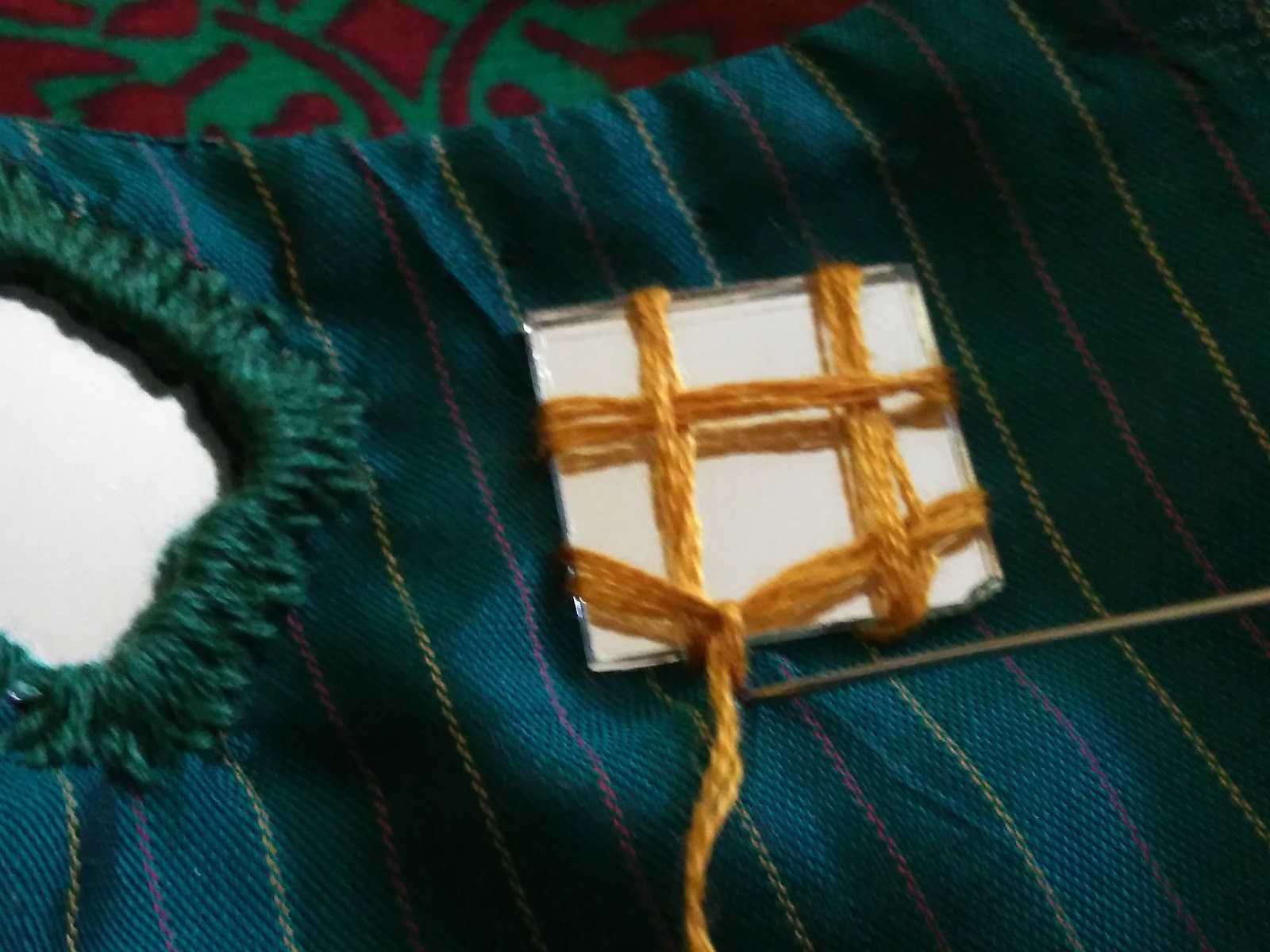 Samsrisht Embroidery: Square Mirror Work