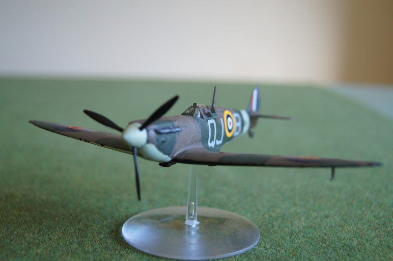 Keith's Tabletop Gaming / Painting Blog: Airfix 1:72 Scale Spitfire