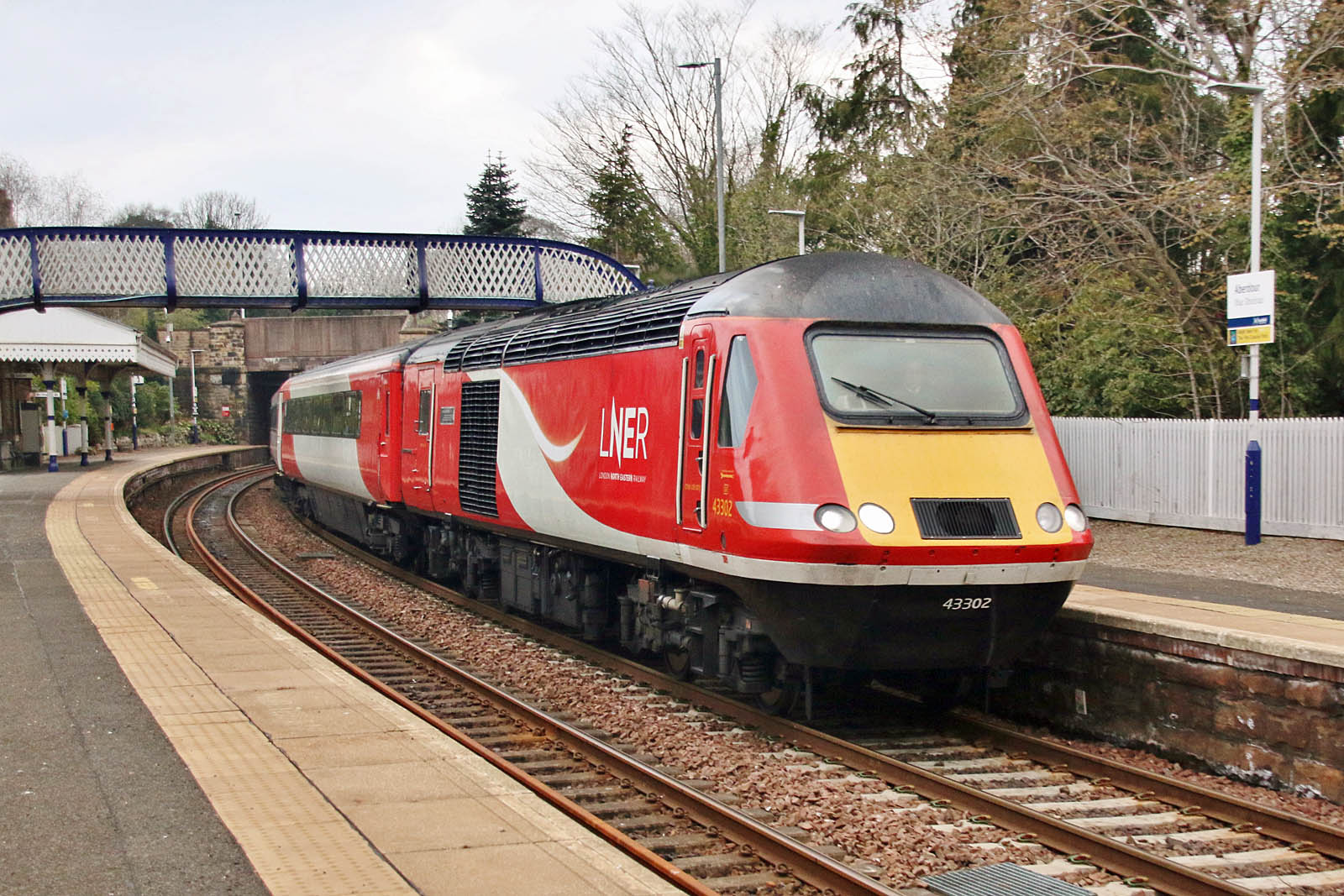 47s and other Classic Power at Southampton: LNER HSTs in Scotland ...