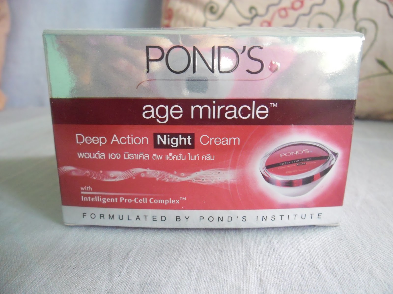 Beauty and Review: Pond's Age Miracle Deep Action Night Cream Review
