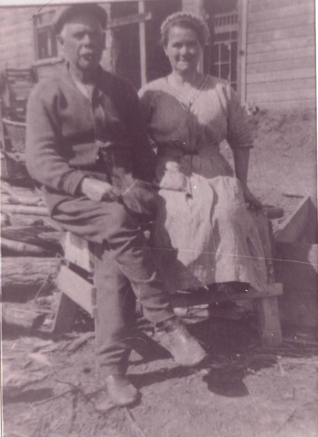 William Fox Pinhey & Family: Staying in Canada - Thomas Knevitt Pinhey ...