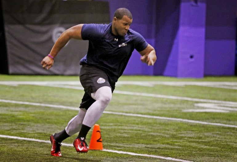 A Ray of Hope: The Story of Offensive Lineman Arthur Ray Jr.