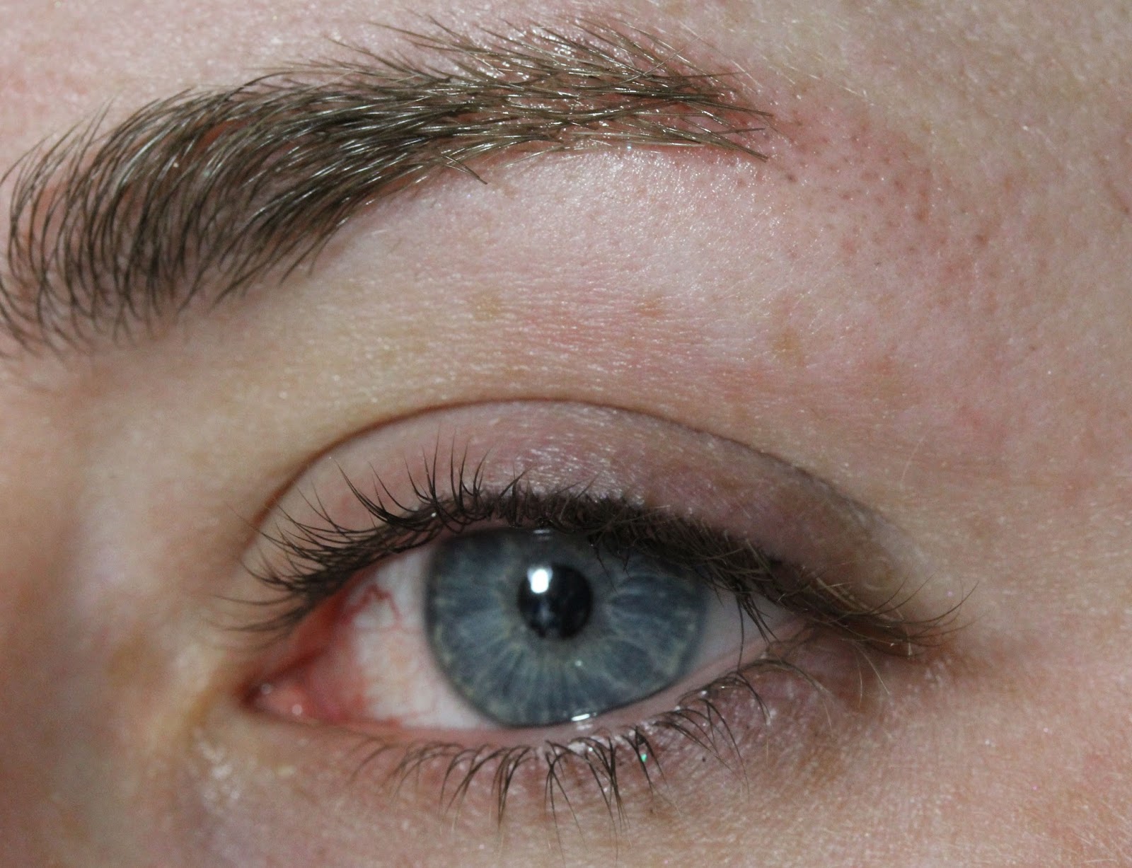 nothing-rhymes-with-rachel-shaving-part-of-my-eyebrows