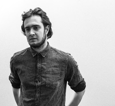 Neo&Neo's "Behind The Walls" casts ethereal images in your mind ...