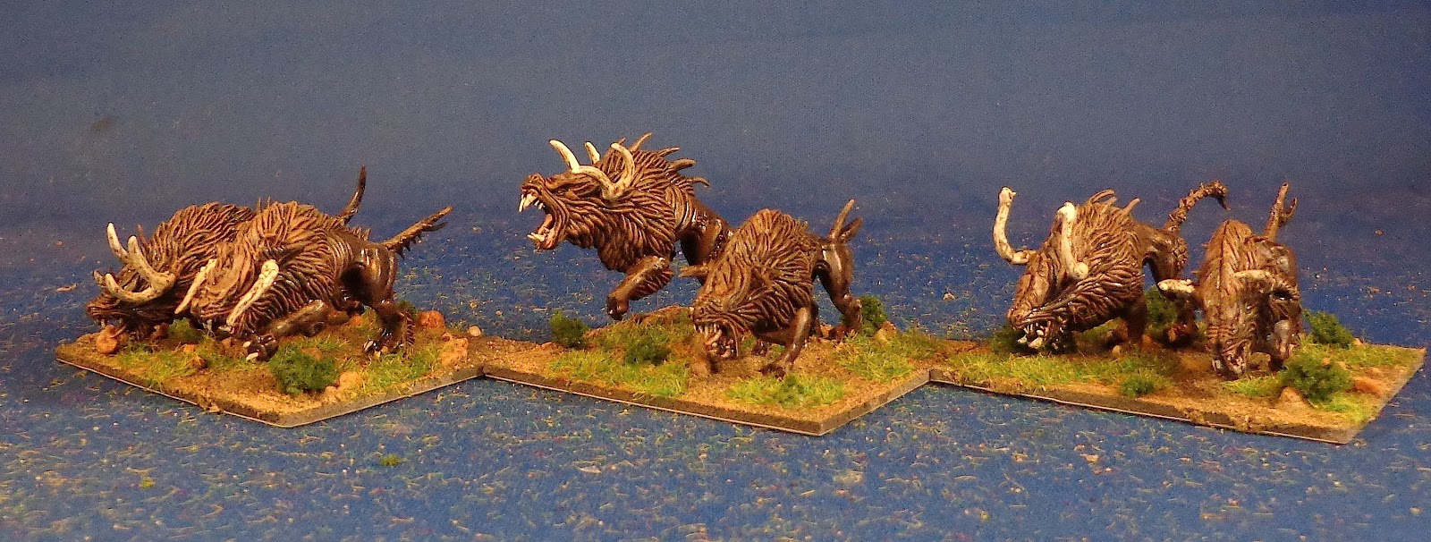 Bob's Miniature Wargaming Blog: 28mm LotR Orcs