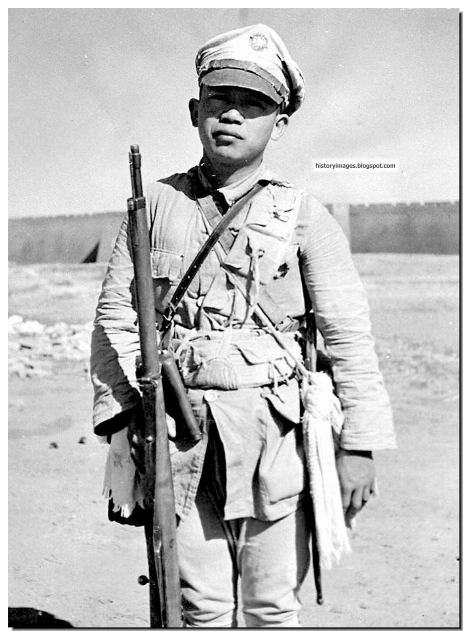 HISTORY IN IMAGES: Pictures Of War, History , WW2: Japanese Invasion Of ...