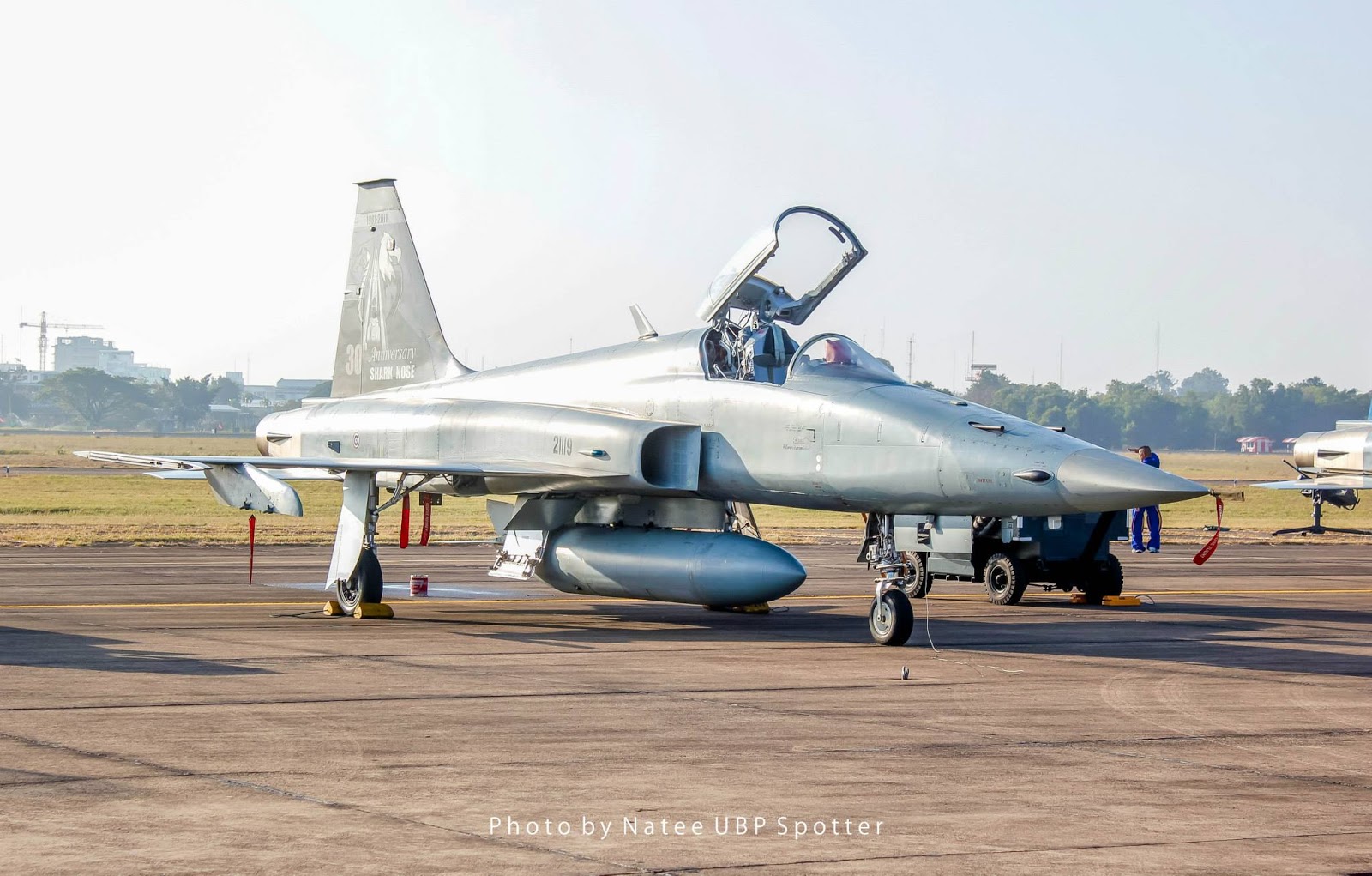 THAIDEFENSE-NEWS: Photo Gallery : RTAF F-5T Tigris @ Wing 21 Ubon*
