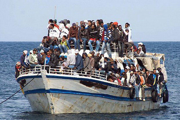 Μερικά ερωτήματα για το Μεταναστευτικό