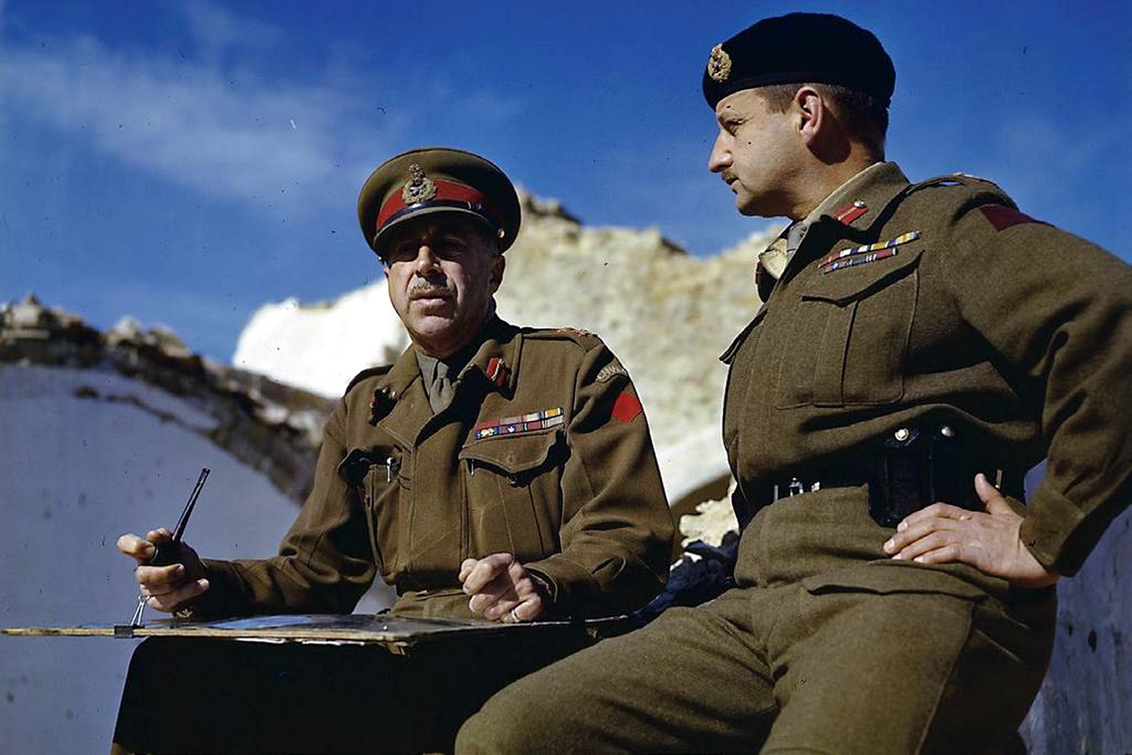 WORLD WAR II BIBLE: Harry Crerar As Well As Tommy Burns Inwards Italy