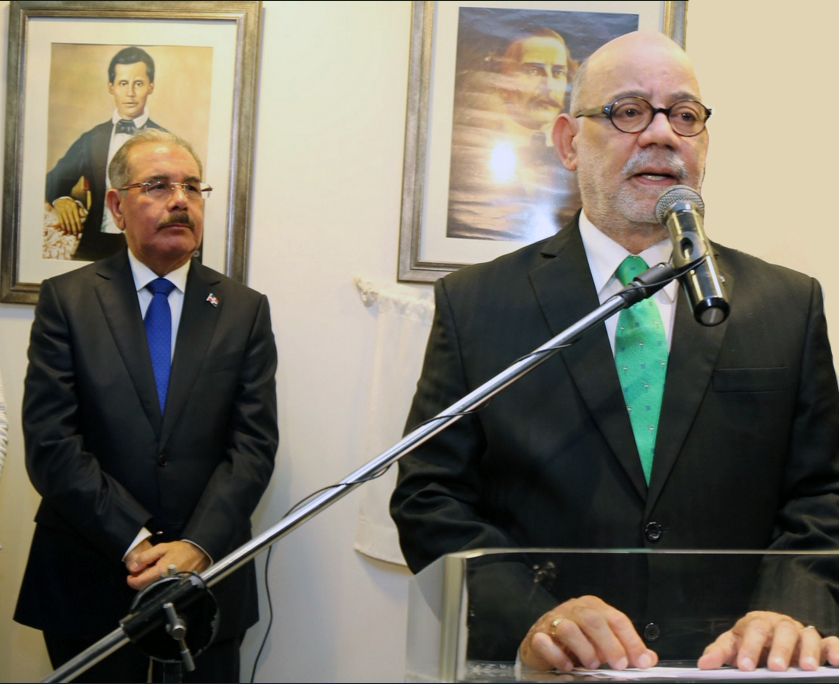 Frases célebres: César Medina (49 y 50) : DESDE LA REPÚBLICA DOMINICANA