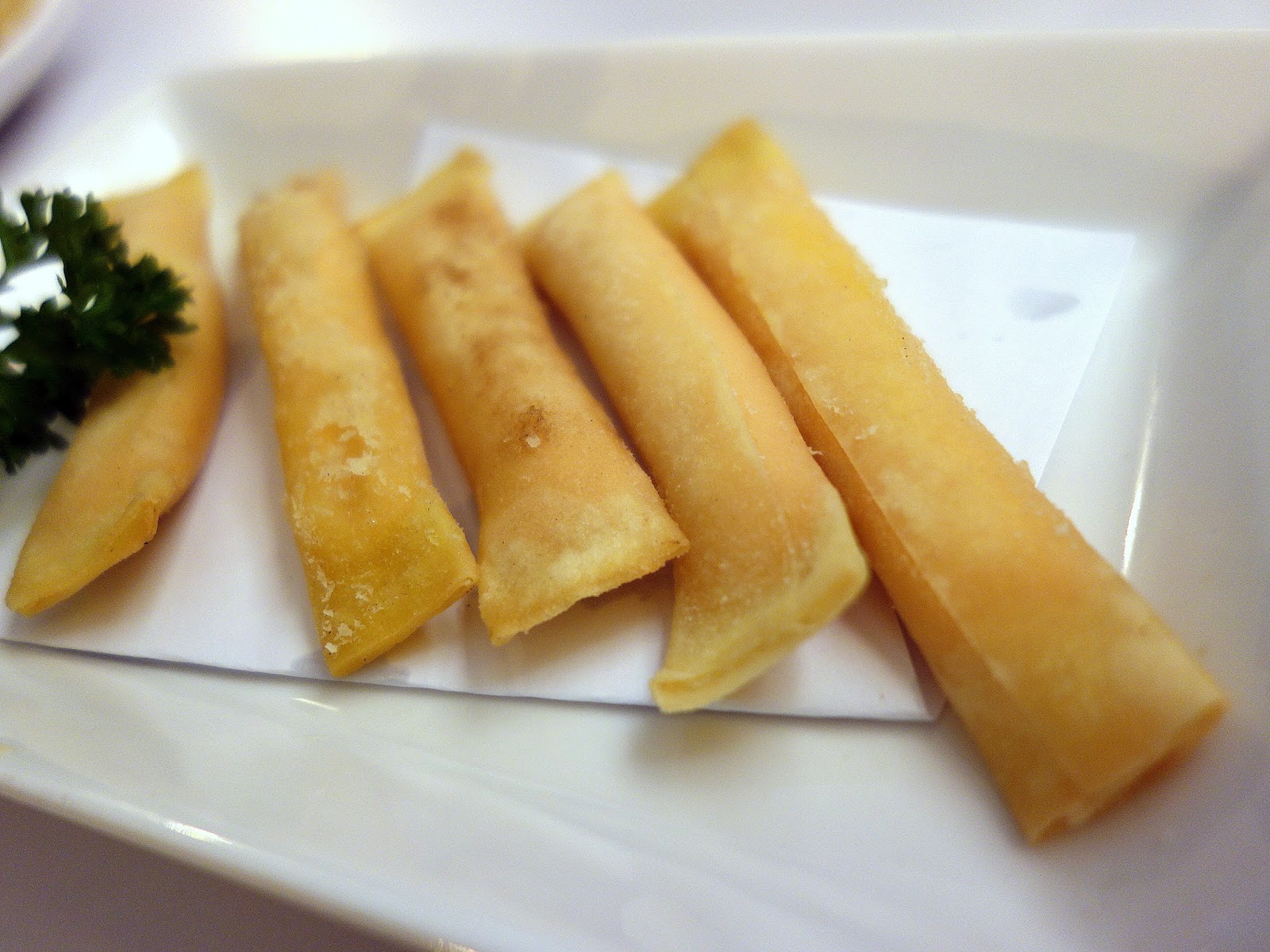 Crispy spring rolls. Care to guess what they conceal before scrolling down?