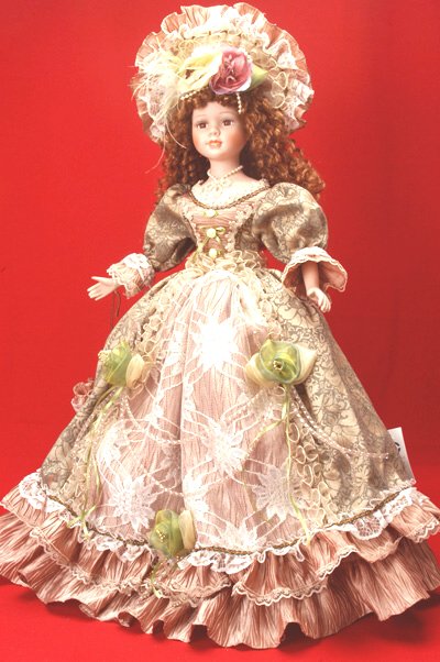 Azi citesc despre...: Papusa din portelan - istoria