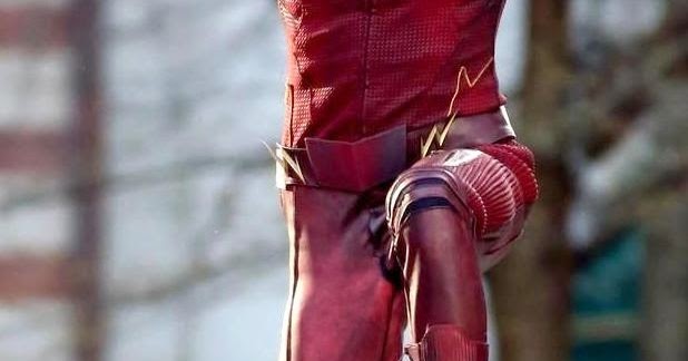 SNEAK PEEK : More Images From "The Flash"