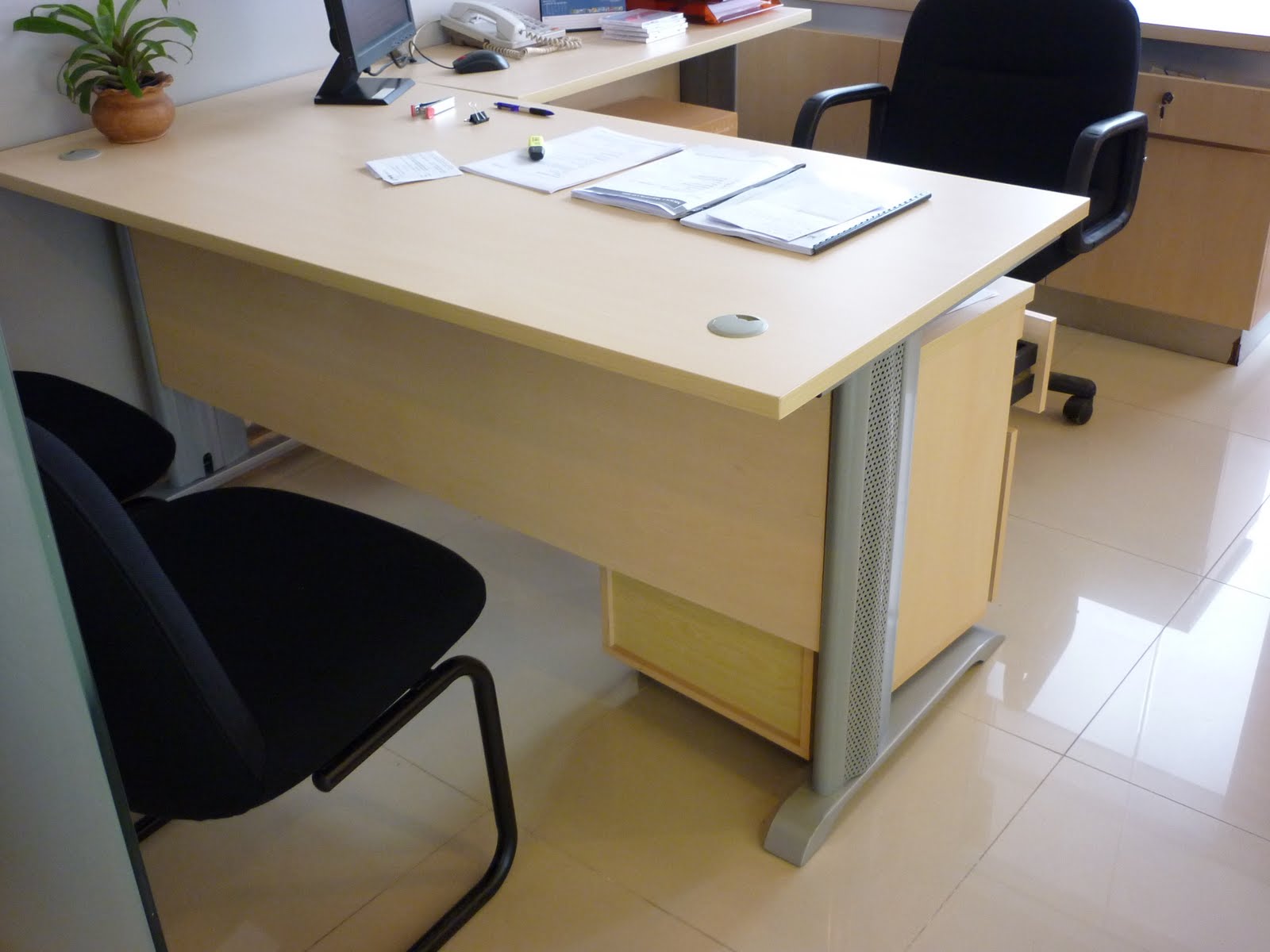 LAEINDONESIA: Standarisasi Interior CIMB Niaga