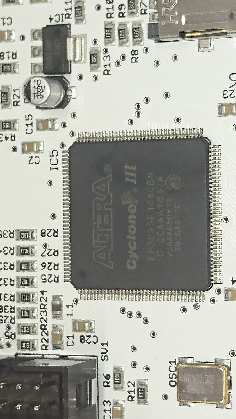 Technik und Retro: Alte Computer in neuer Technik: MIST FPGA