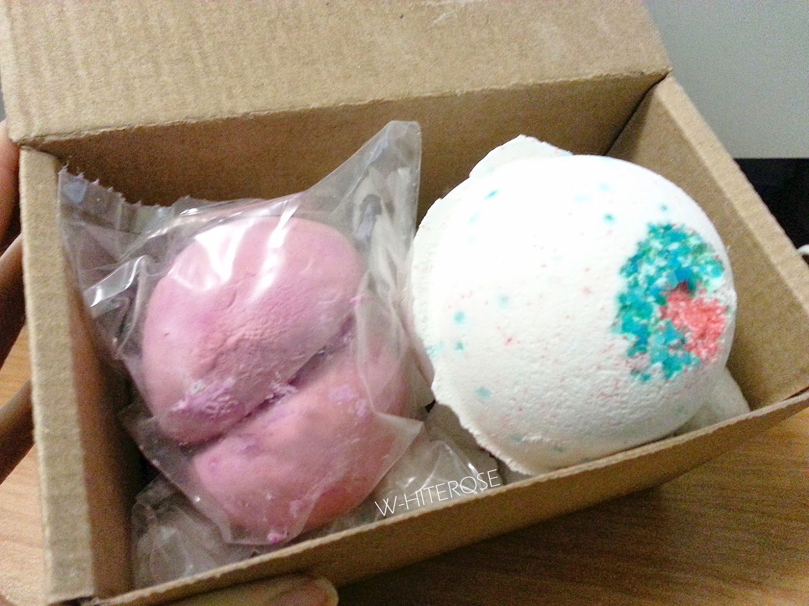 white tea & plum roses: {REVIEW} LUSH Sakura Bath Bomb (Blooming ...