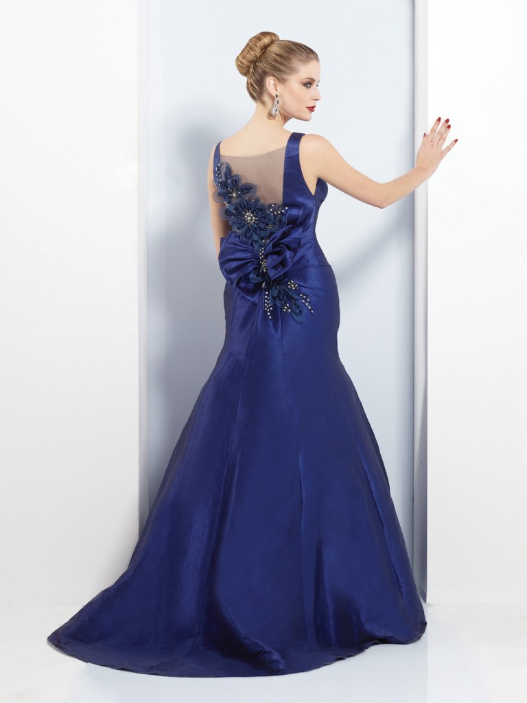 Taşlı çiçekli abiye elbise modeli - Modacı Örgüler