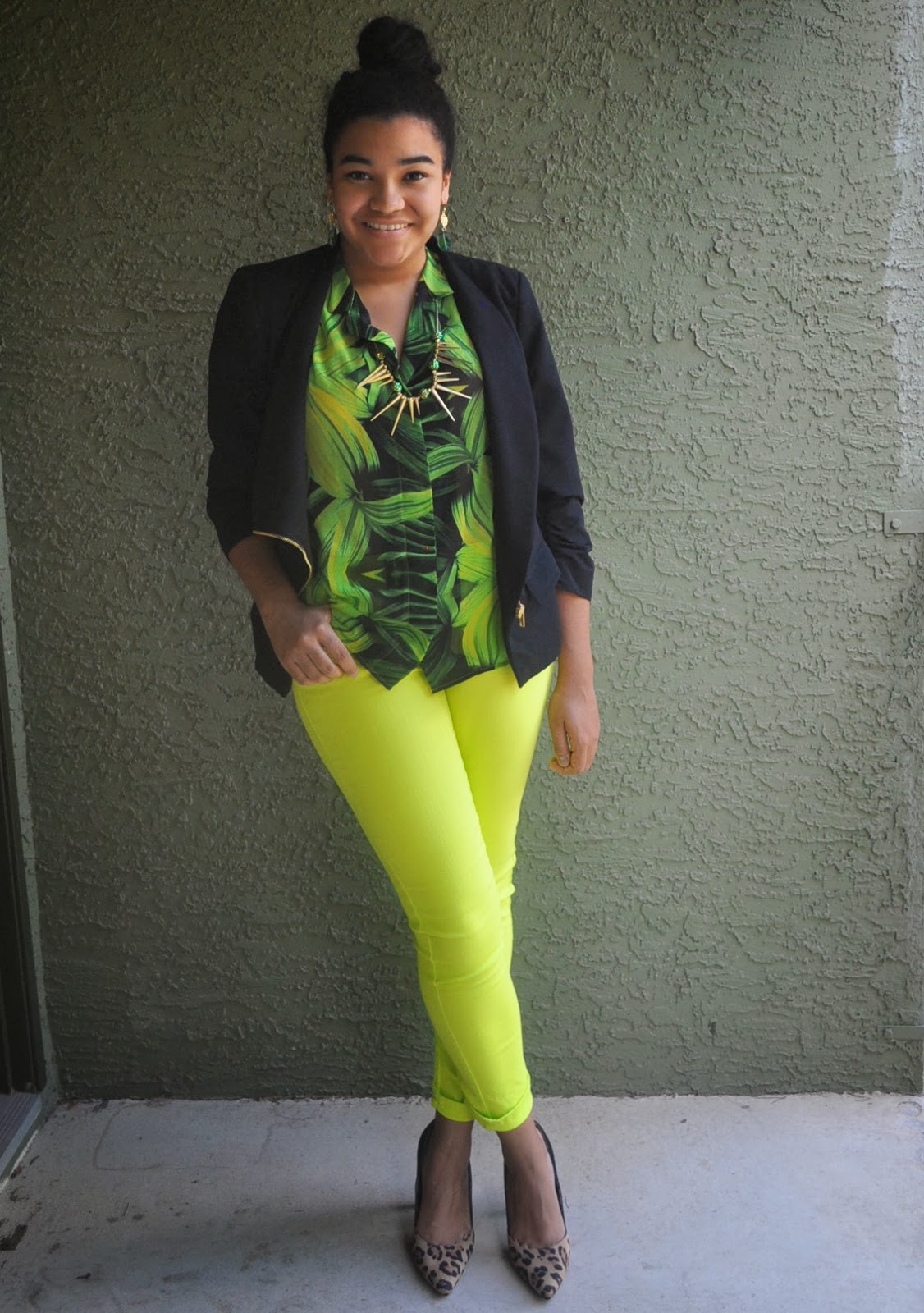 Old Trends Die Hard: Bringing Neons Back! | All Size Fits One