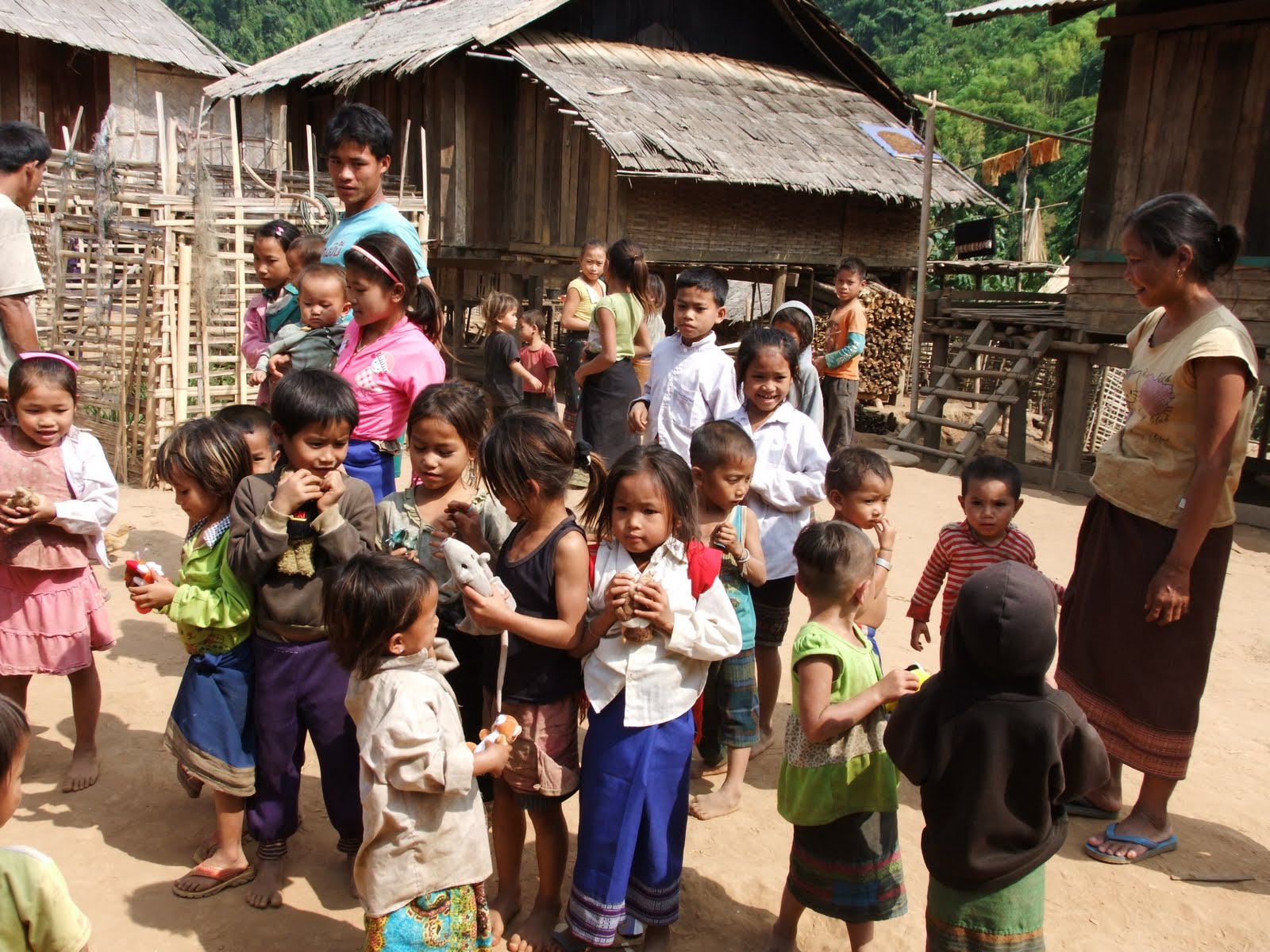 Sabaidee Laos Travel: Galerie photos: paysages et peuples du nord Laos