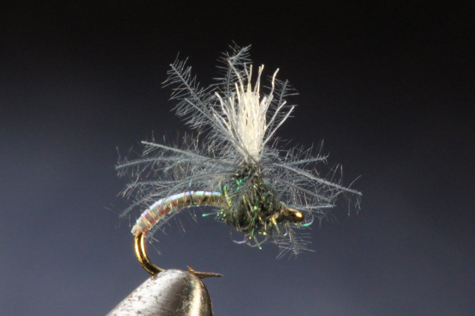 Fly Fishing and Fly Tying: Sipping Midge - Size 20 2X Hook (Equivalent ...