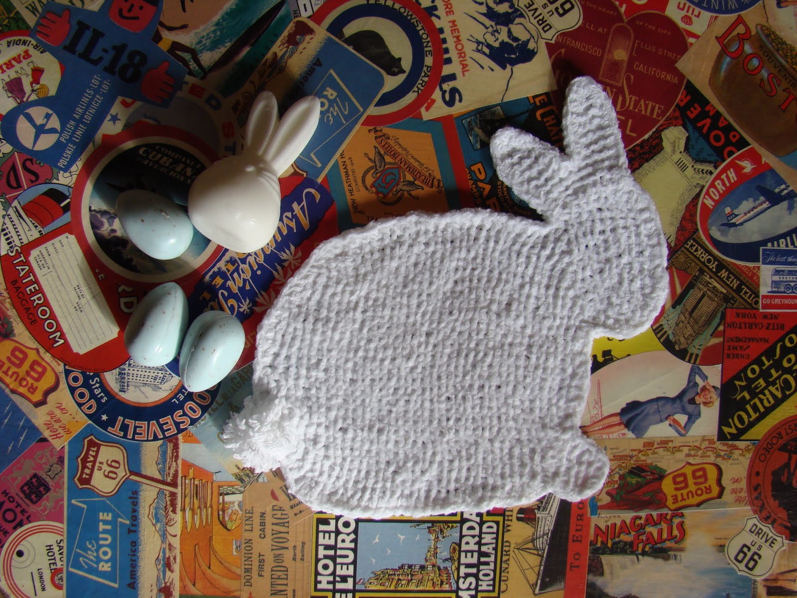 Susan B. Anderson: Bunny Knitting Season