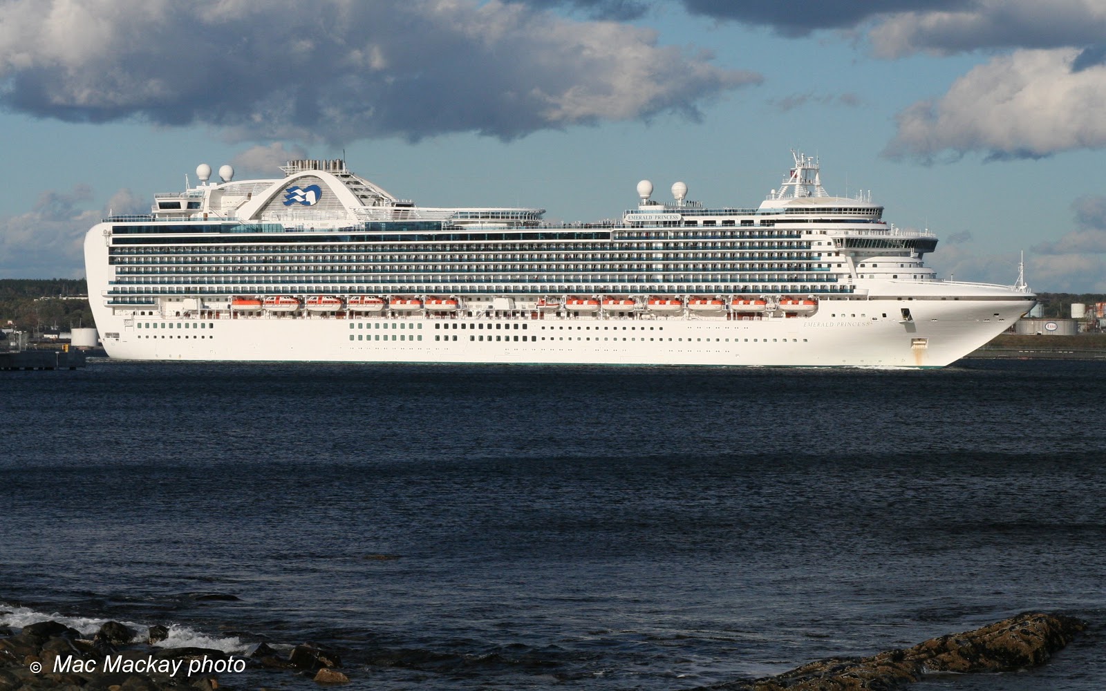Shipfax: Emerald Princess