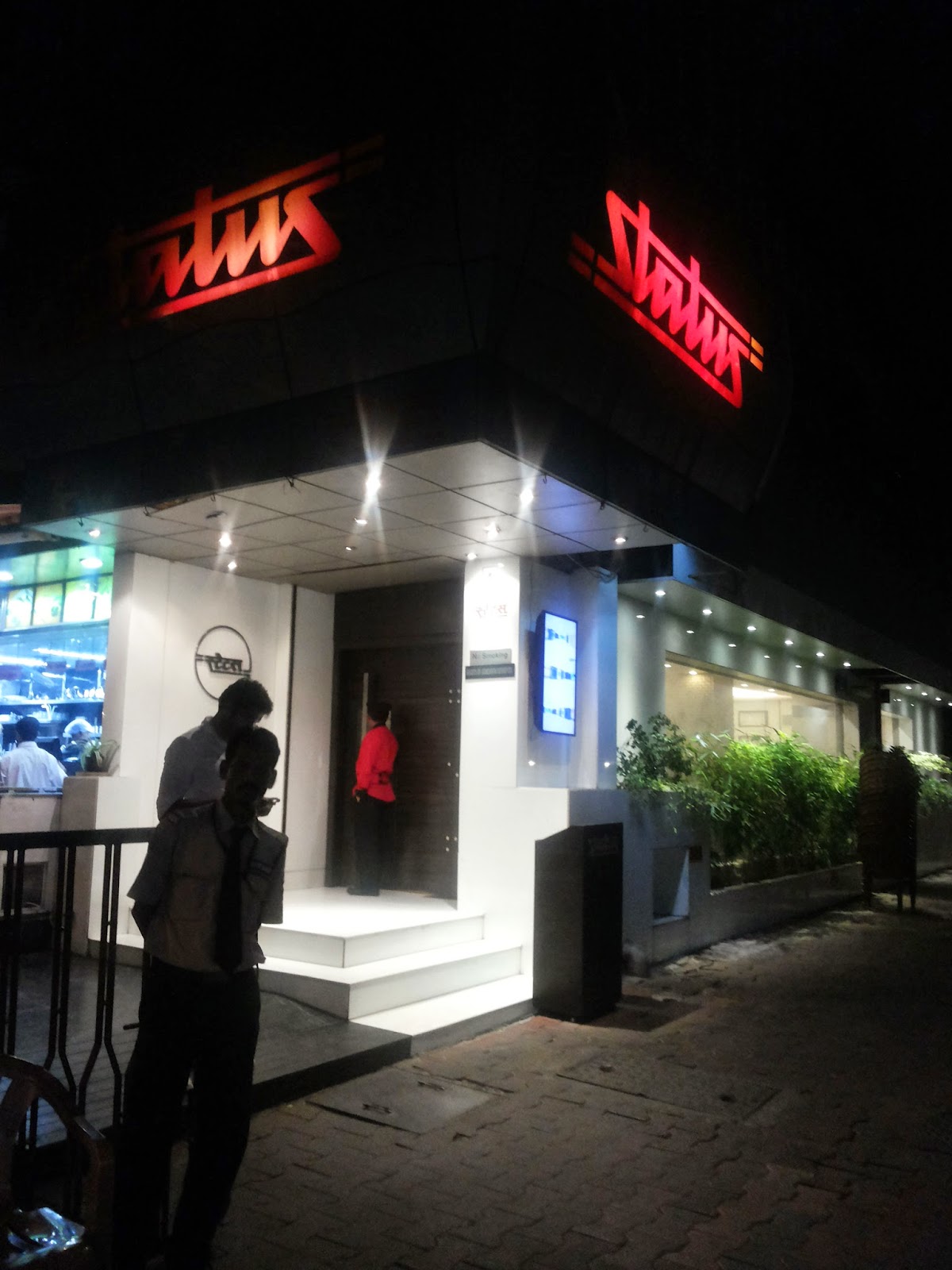 Cooking Up Something Nice: Status Restaurant Nariman Point Mumbai