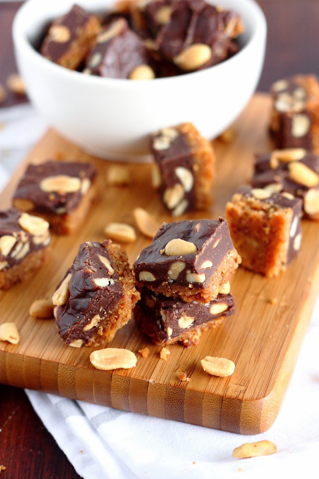 Suklaapossu: Crunchy chocolate fudge cookies with salty peanut