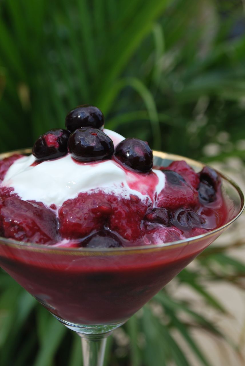 Scrumpdillyicious: Berrylicious Summer Pudding