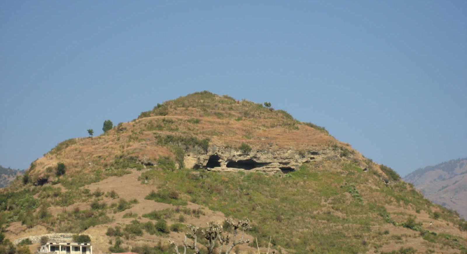Hill Temples: Lakhamandal - Laksha Grah