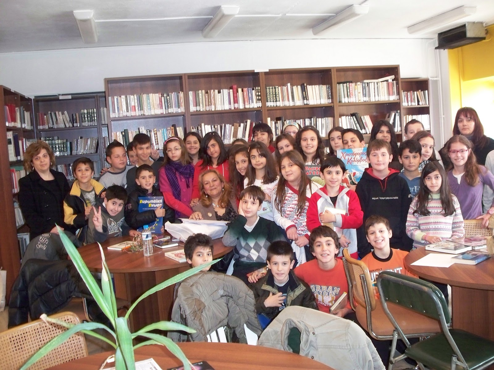 http://kimothoi.blogspot.com: Η Νότα Κυμοθόη με τα παιδιά στη Δημοτική ...