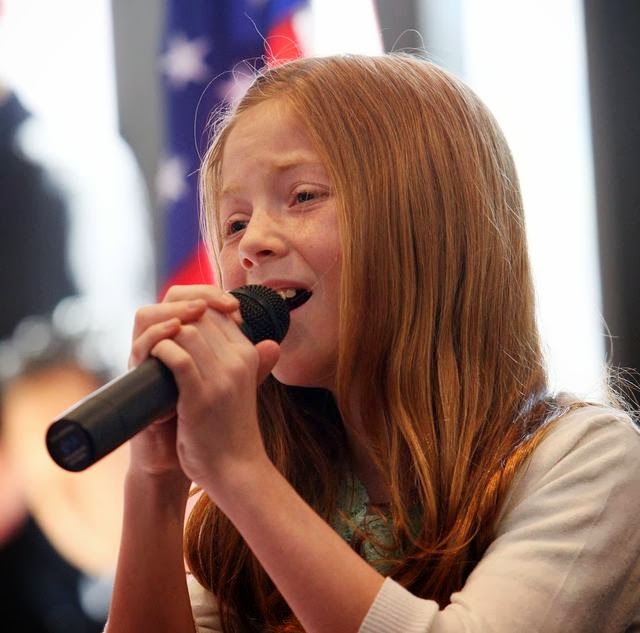 Beyond Caste: 겨울왕국에서 엘사가 부른 노래...Let It Go - - 렉시 워커(Lexi Walker)