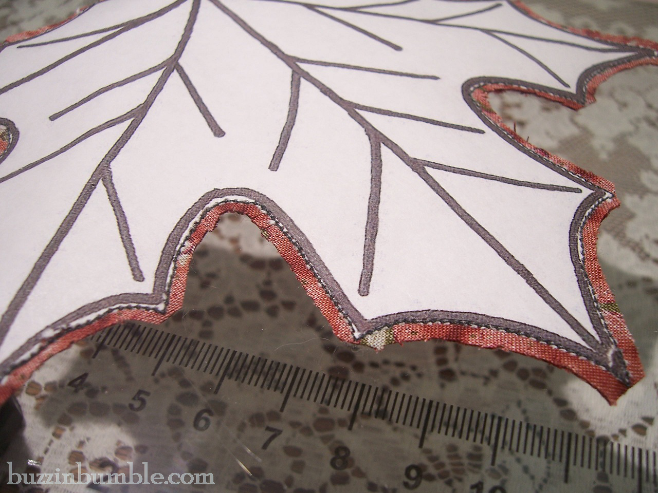 BuzzinBumble: Maple Leaf Mug Rugs or Coasters - Tutorial & Pattern