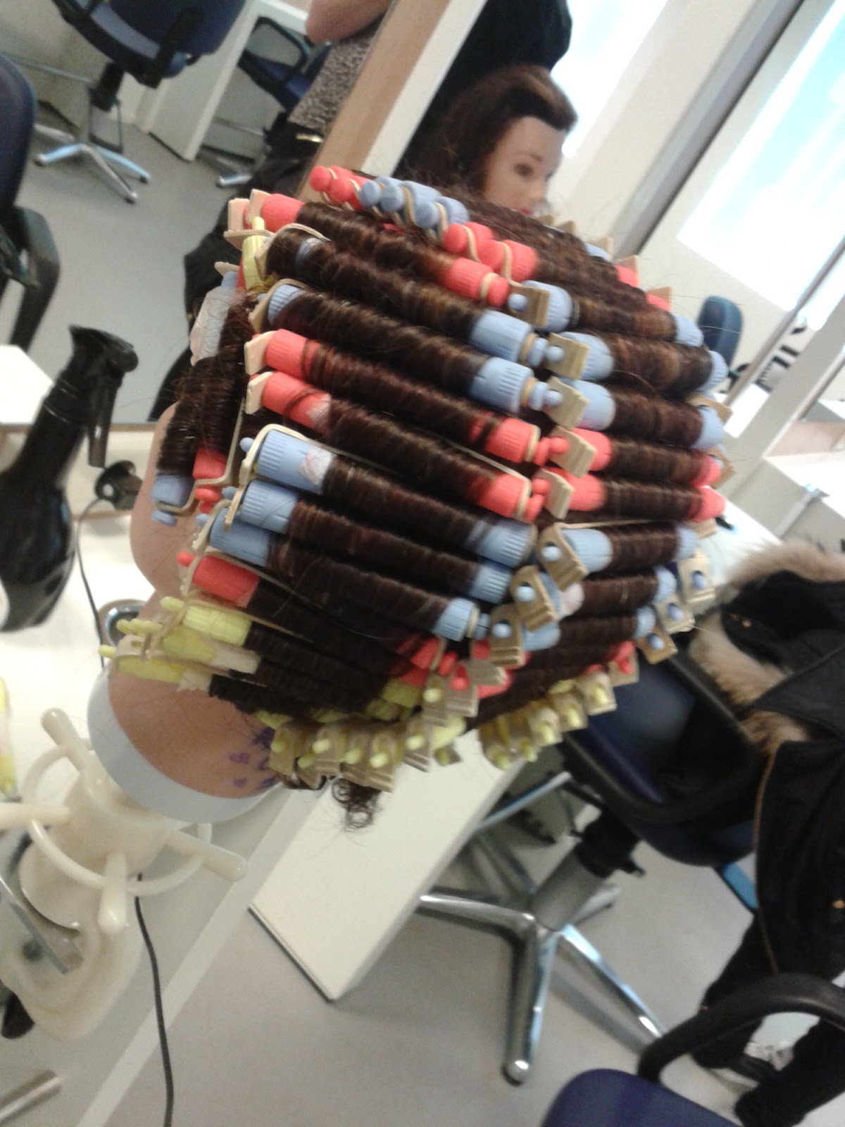 My life as a hairdresser: model permanent