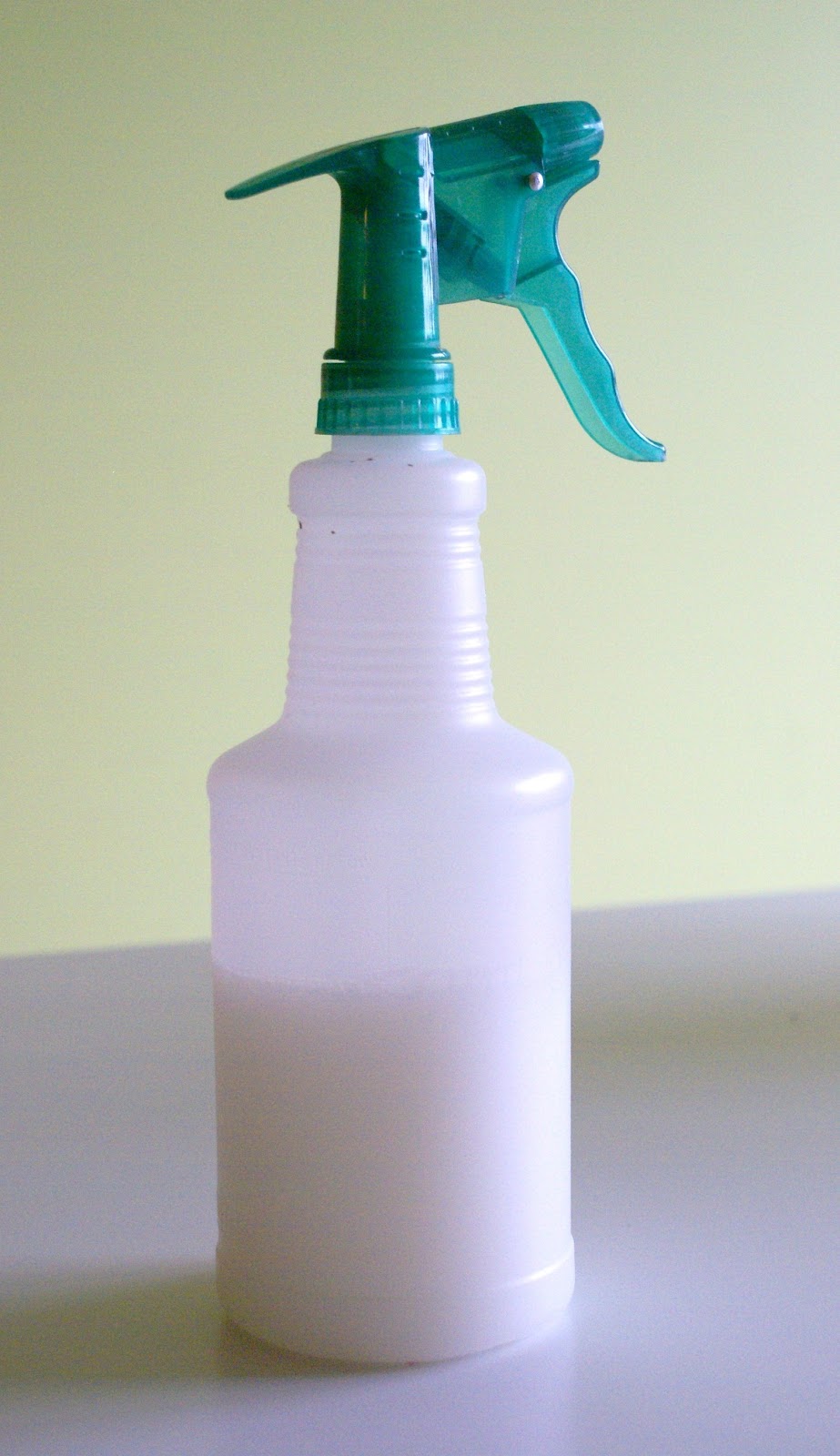 Sugar Crumbs: Keeping It Clean: DIY All Purpose Spray